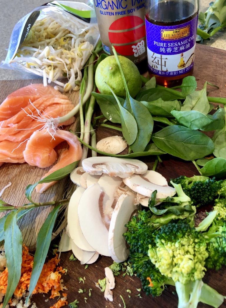 Organic Chicken Bone Broth | Fresh Kitchen